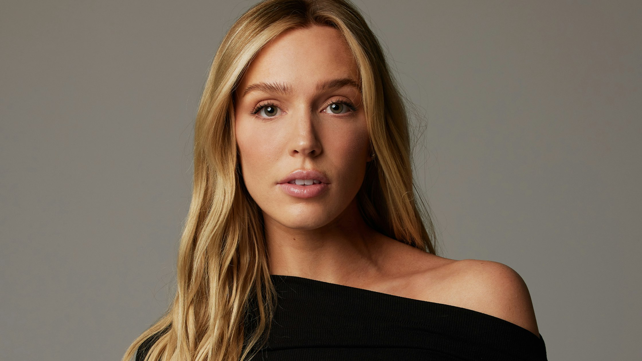 The Unwell Tour, featuring Alex Cooper Tickets - Denver, CO - Bellco ...