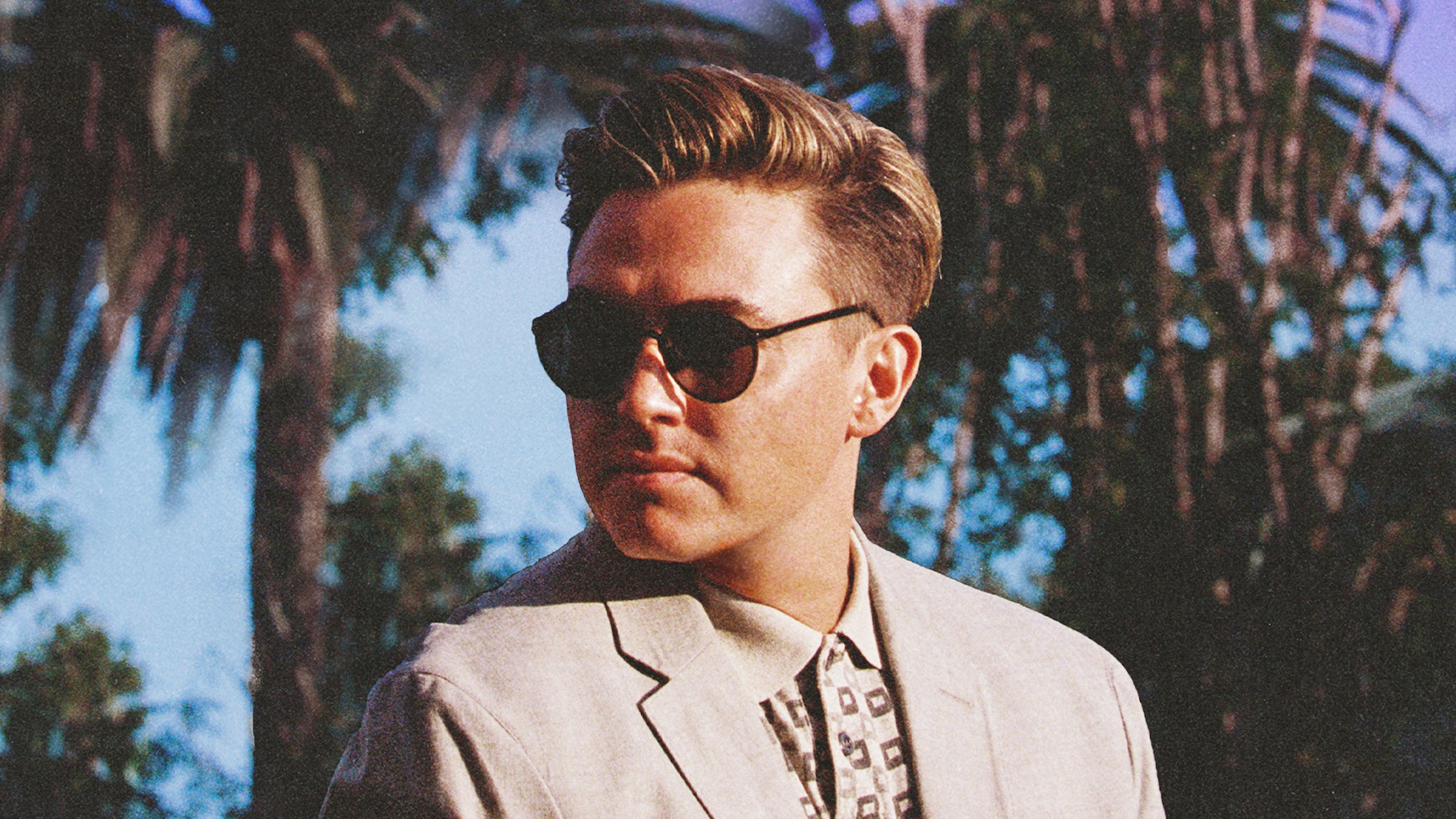 Jesse McCartney | Seated